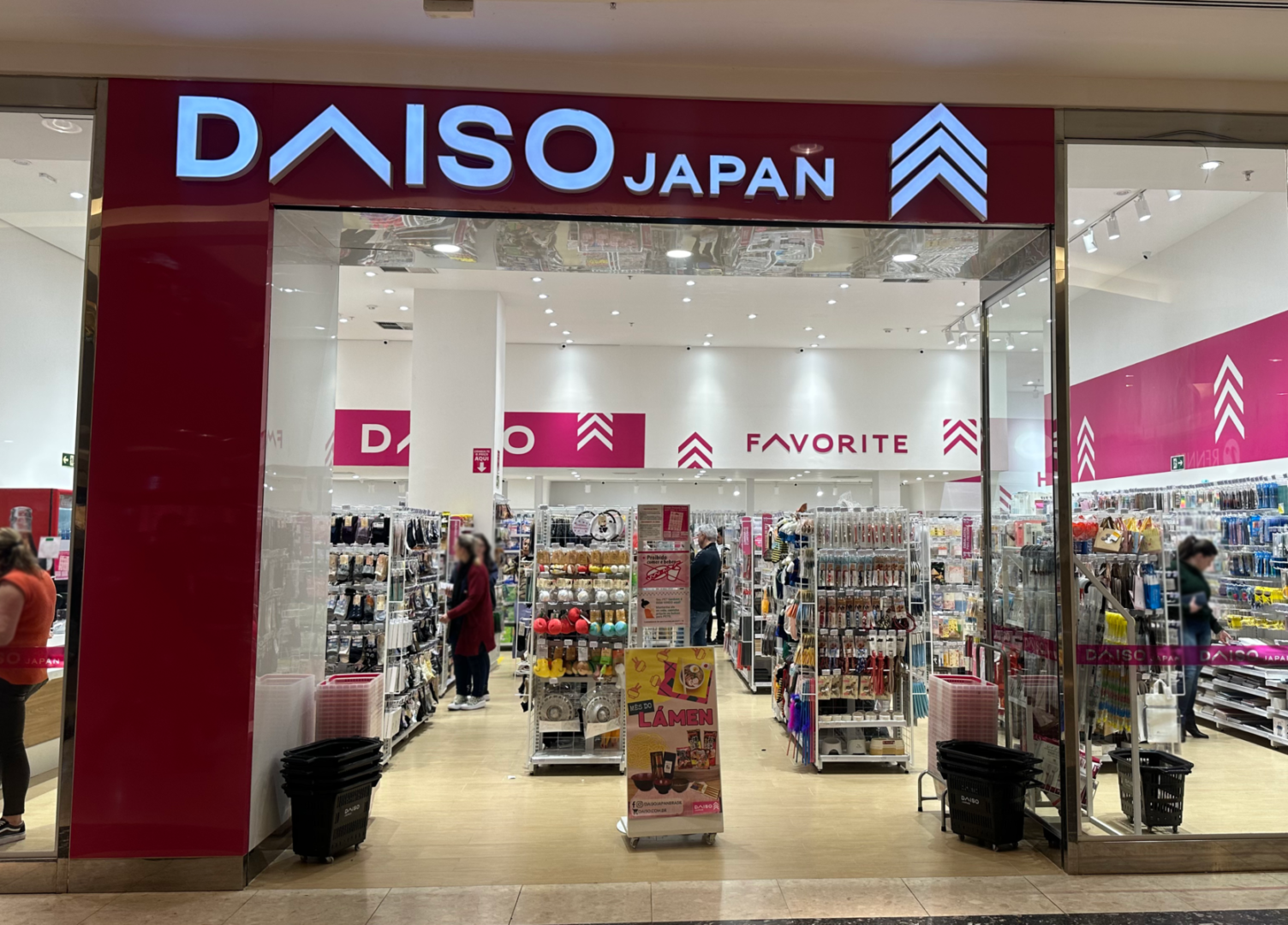 DAISO - Shopping Palladium Curitiba
